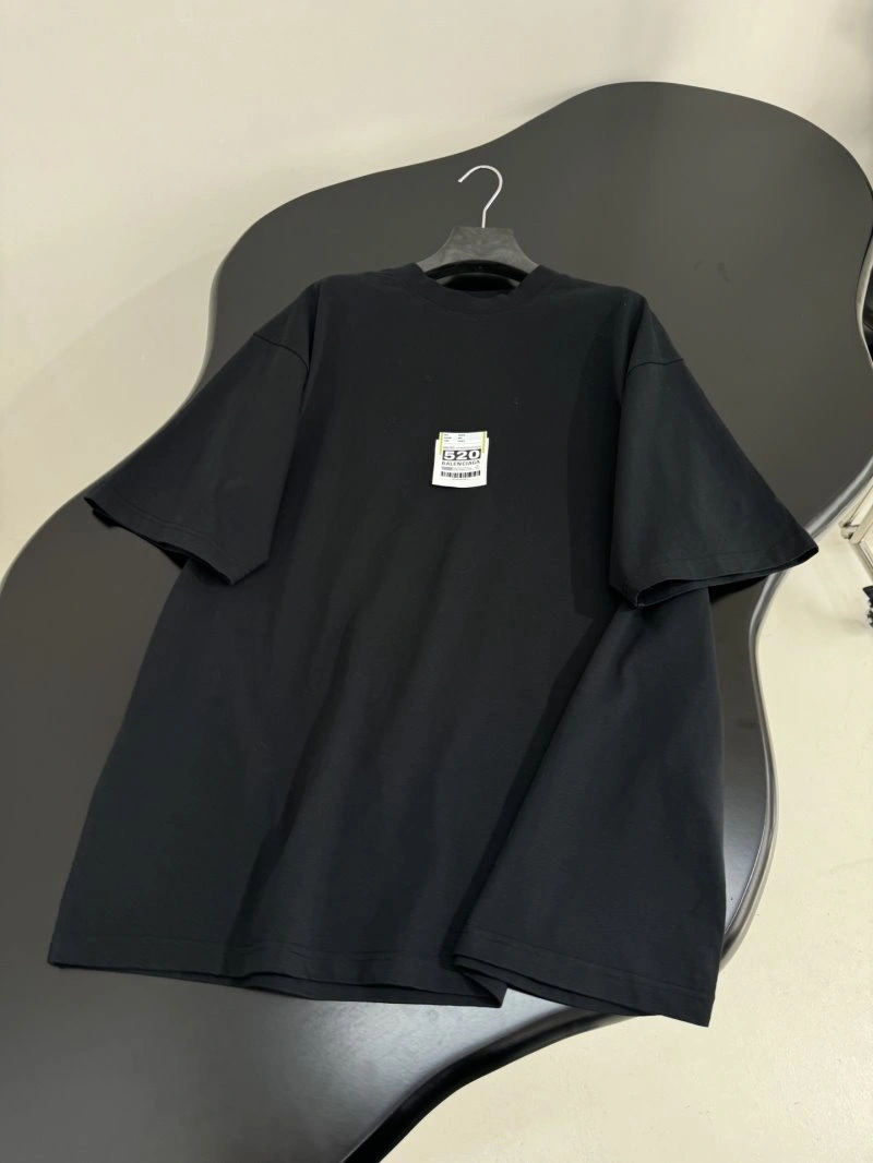 High fidelity Unclassified Brand T-Shirts