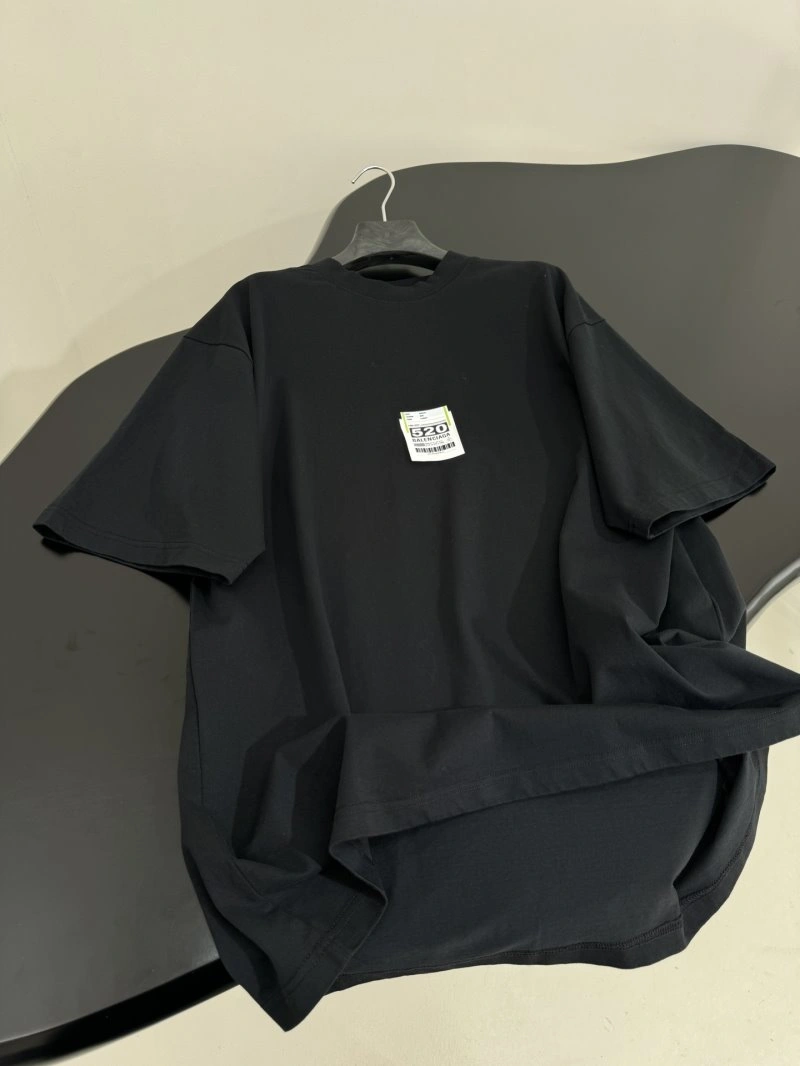 High fidelity Unclassified Brand T-Shirts
