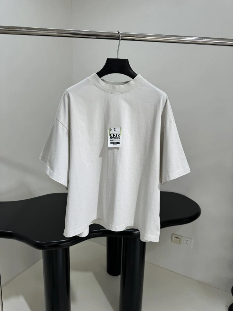 Unclassified Brand T-Shirts