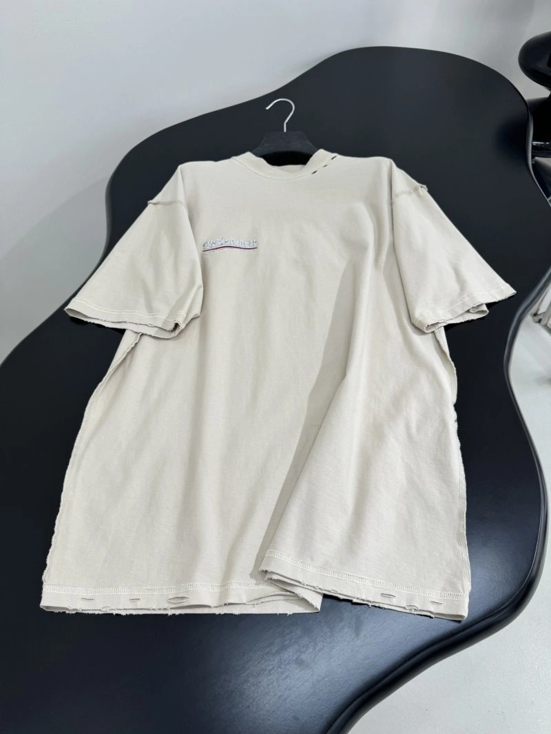 Exact replica Unclassified Brand T-Shirts