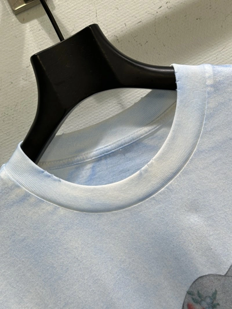 Real Unclassified Brand T-Shirts