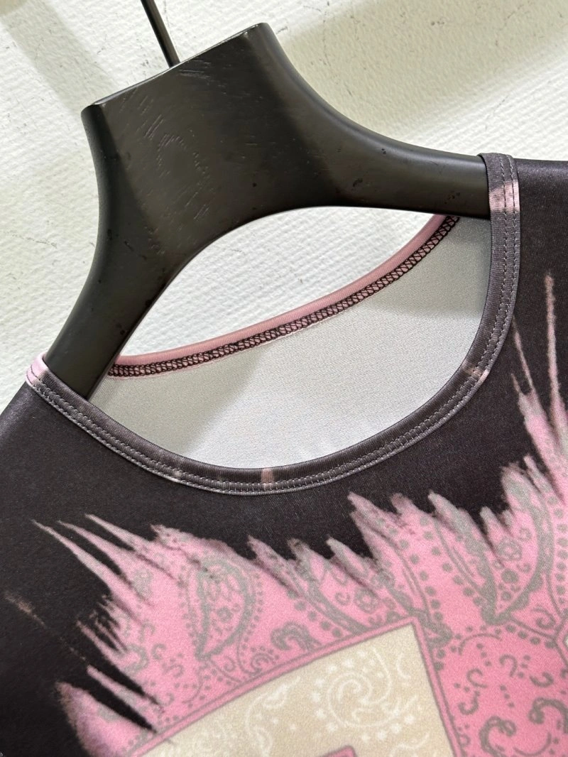 Affordable Unclassified Brand T-Shirts