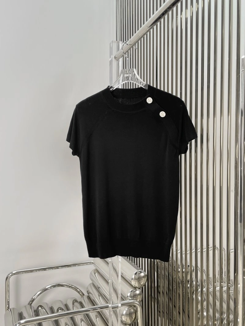 Unclassified Brand T-Shirts