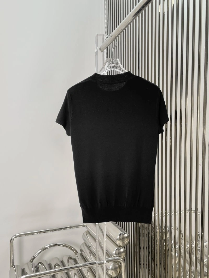 Low-cost Unclassified Brand T-Shirts
