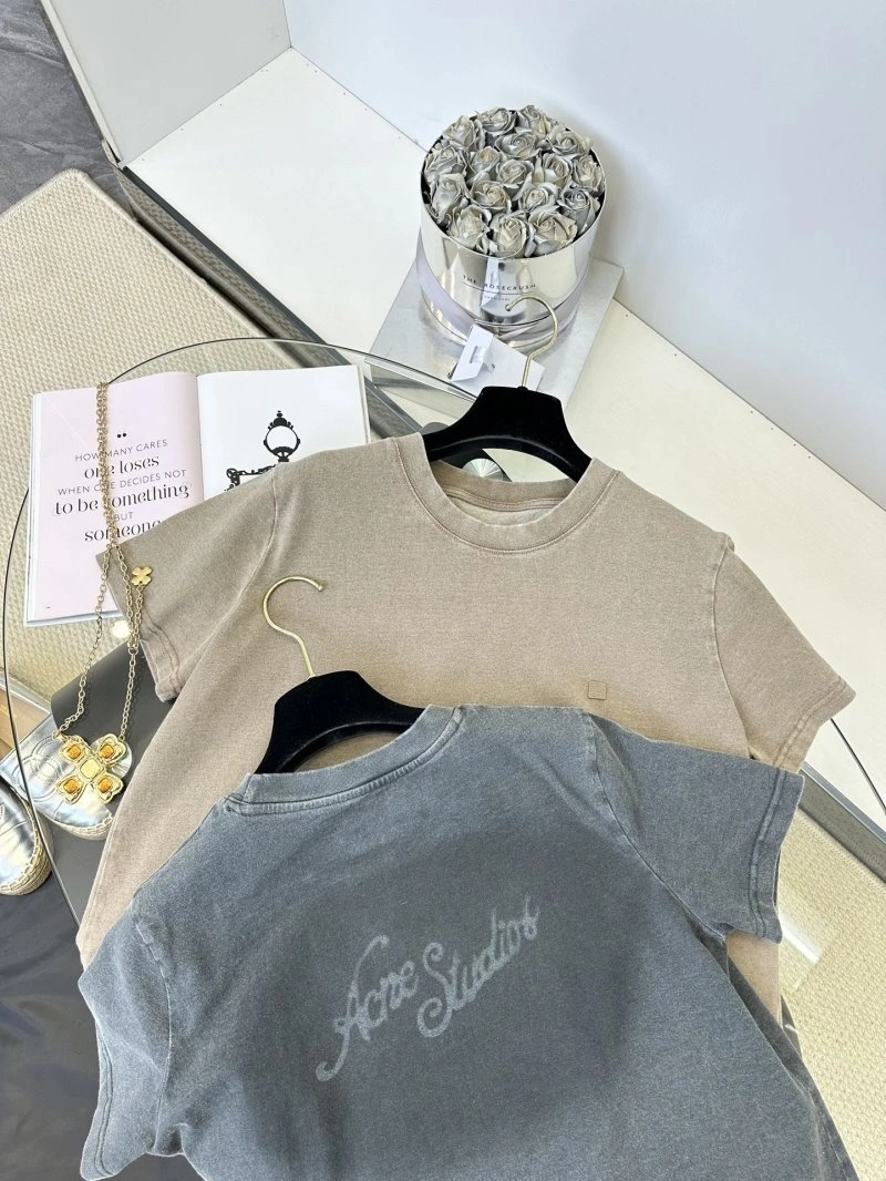 Low-cost Unclassified Brand T-Shirts