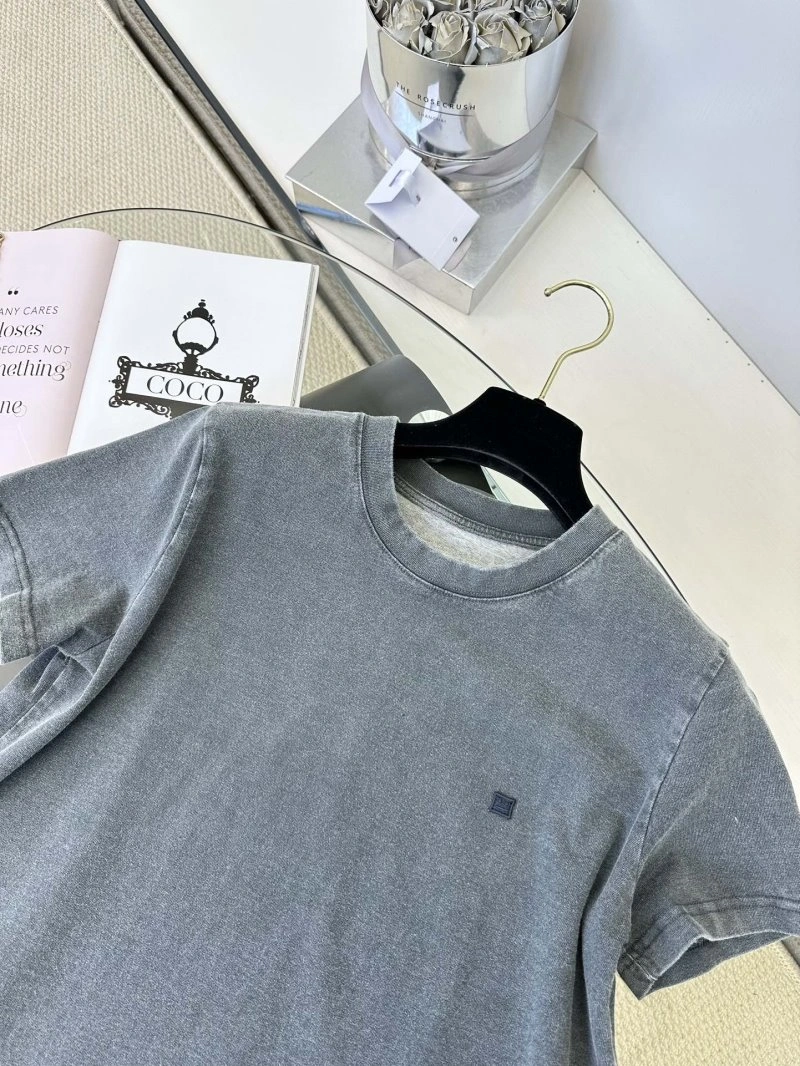 Low-cost Unclassified Brand T-Shirts
