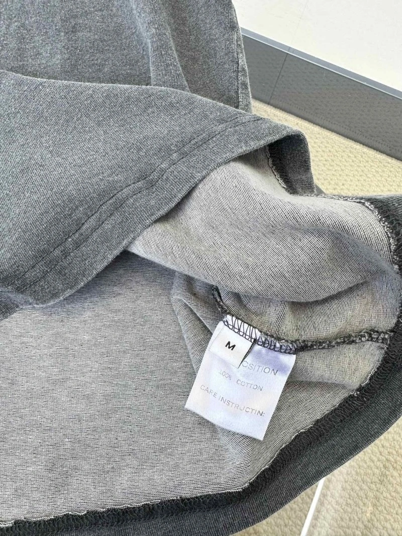 Low-cost Unclassified Brand T-Shirts