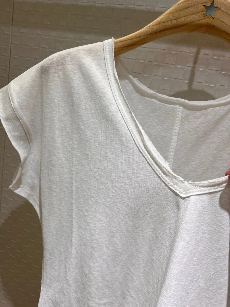Cut-rate Unclassified Brand T-Shirts