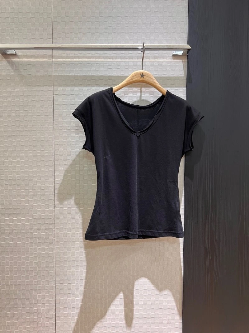 Unclassified Brand T-Shirts