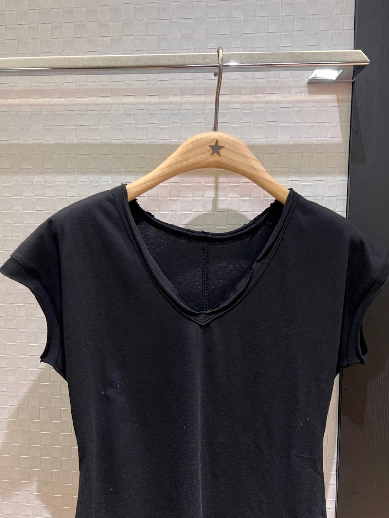Cut-rate Unclassified Brand T-Shirts