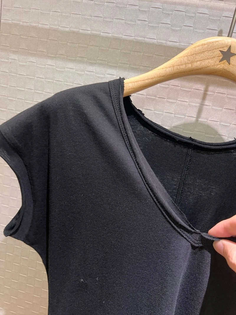 Cut-rate Unclassified Brand T-Shirts