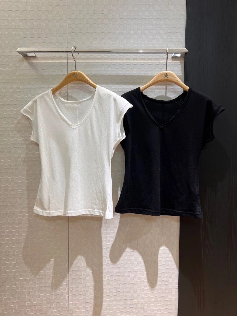 Cut-rate Unclassified Brand T-Shirts