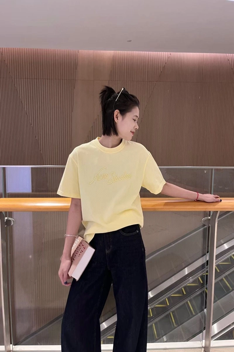 Unclassified Brand T-Shirts