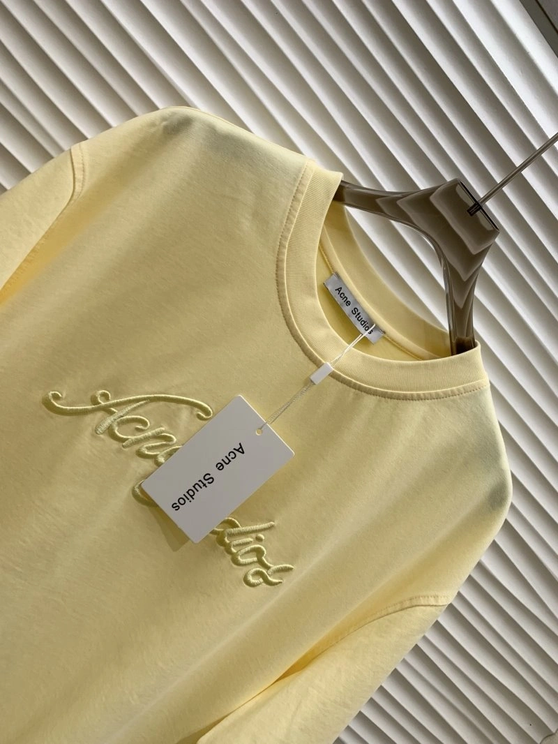 Inexpensive Unclassified Brand T-Shirts