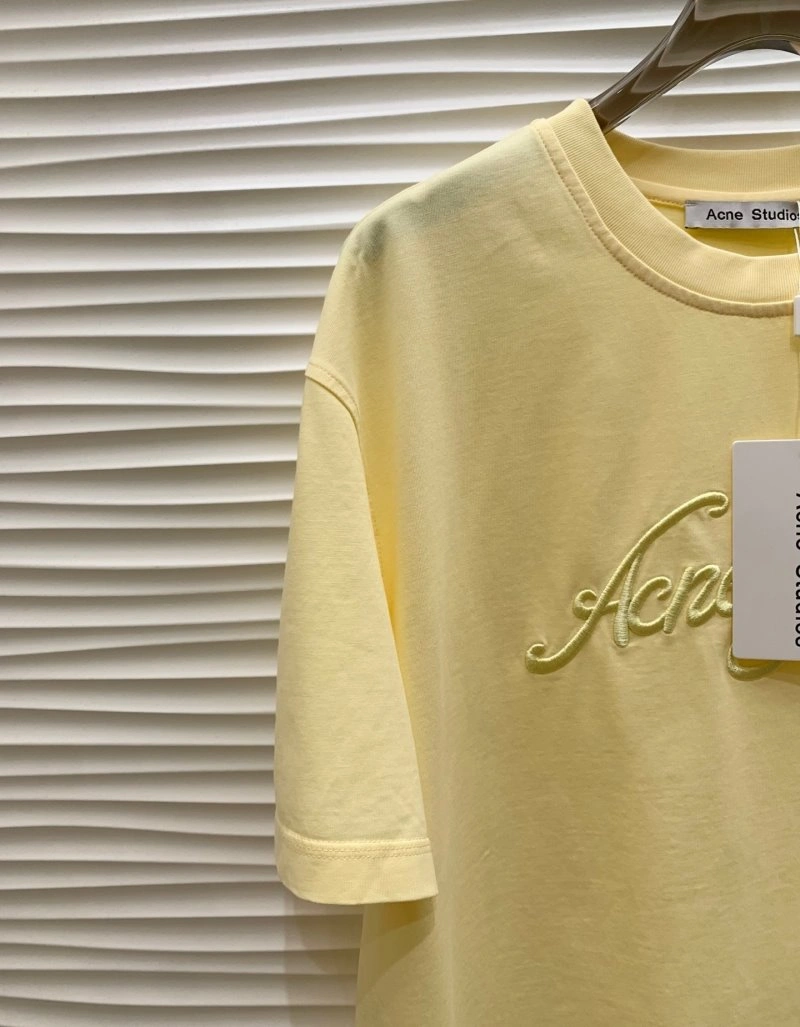 Inexpensive Unclassified Brand T-Shirts