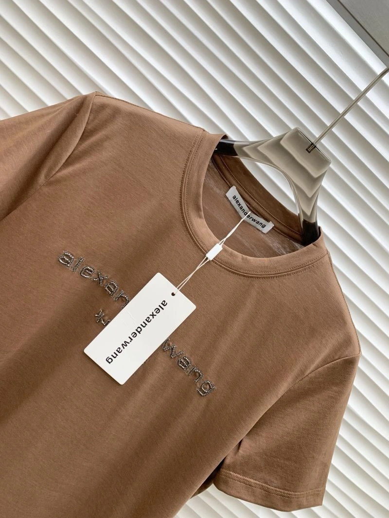 Low-cost Unclassified Brand T-Shirts