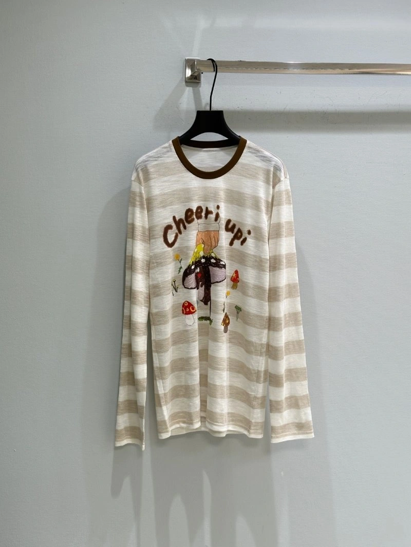 Unclassified Brand T-Shirts