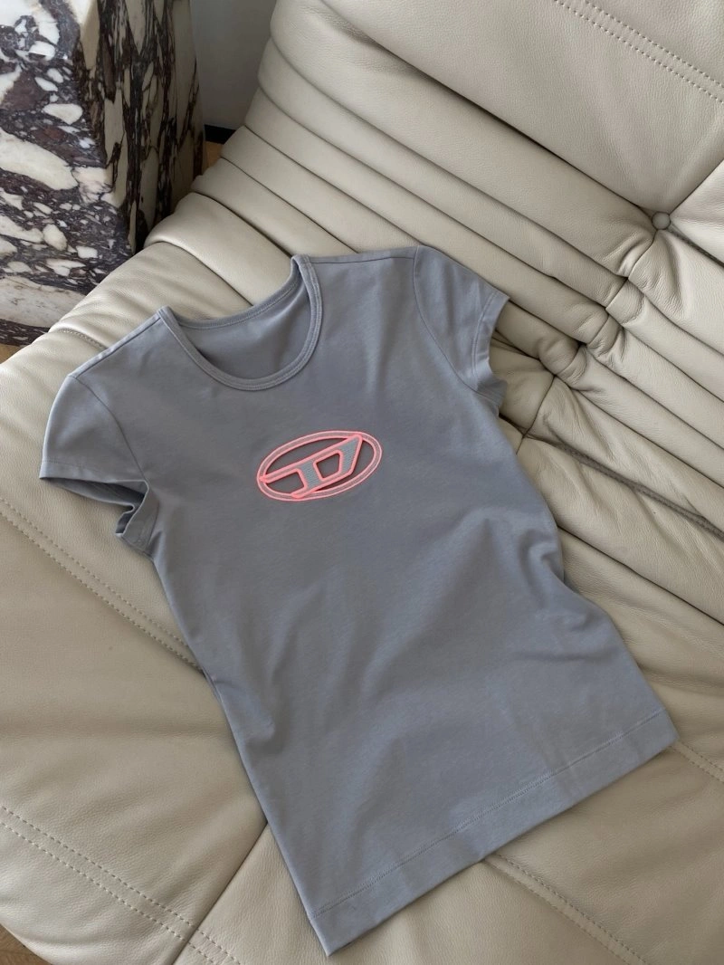 Unclassified Brand T-Shirts