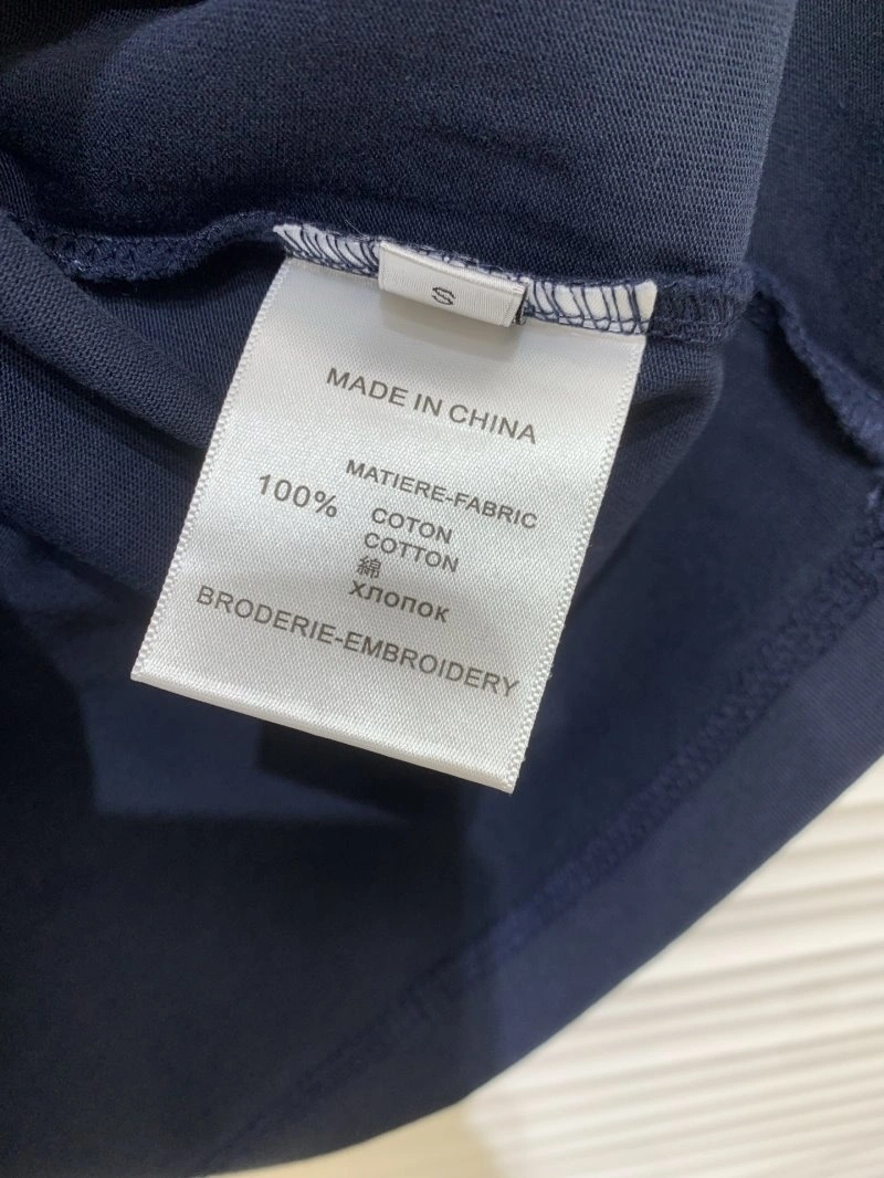 Inexpensive Unclassified Brand T-Shirts