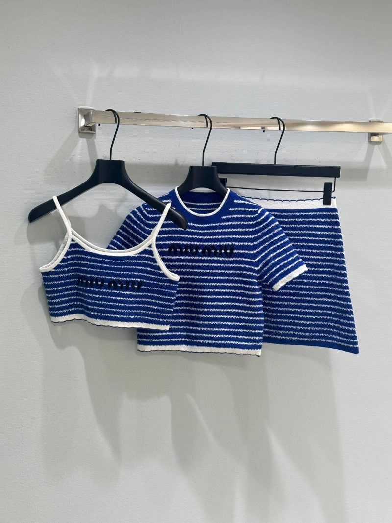 Unclassified Brand T-Shirts