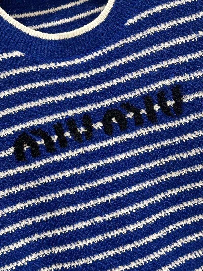 Affordable Unclassified Brand T-Shirts