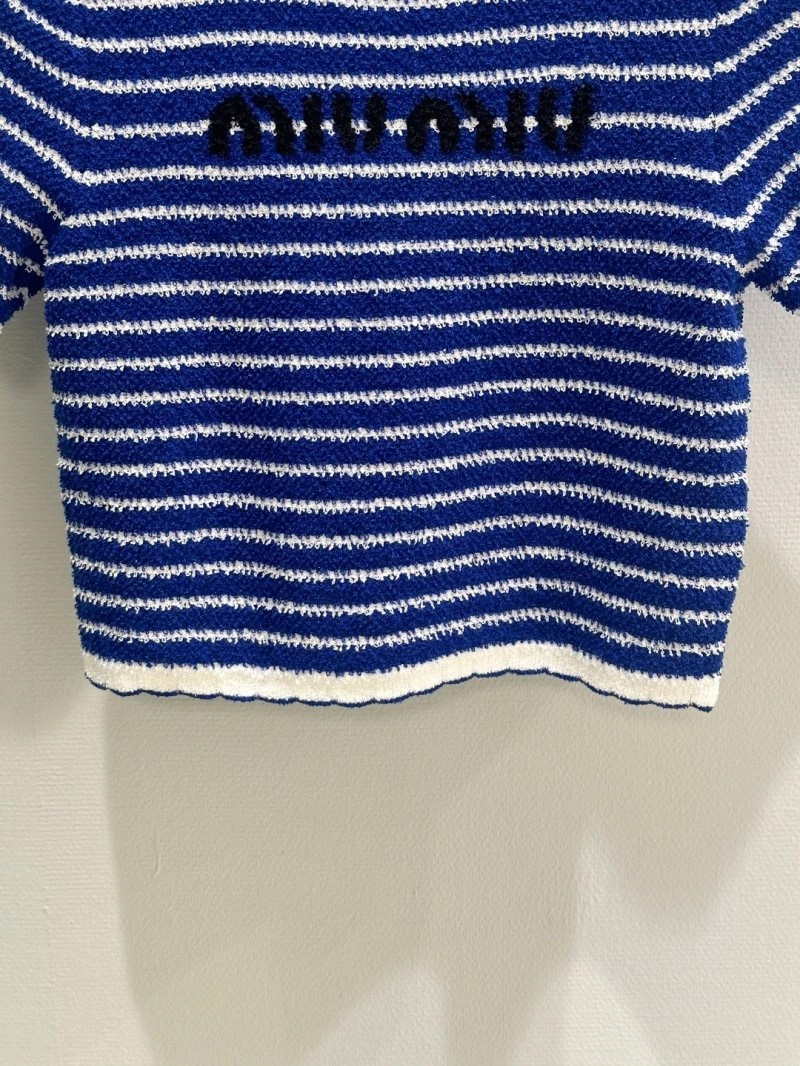 Affordable Unclassified Brand T-Shirts