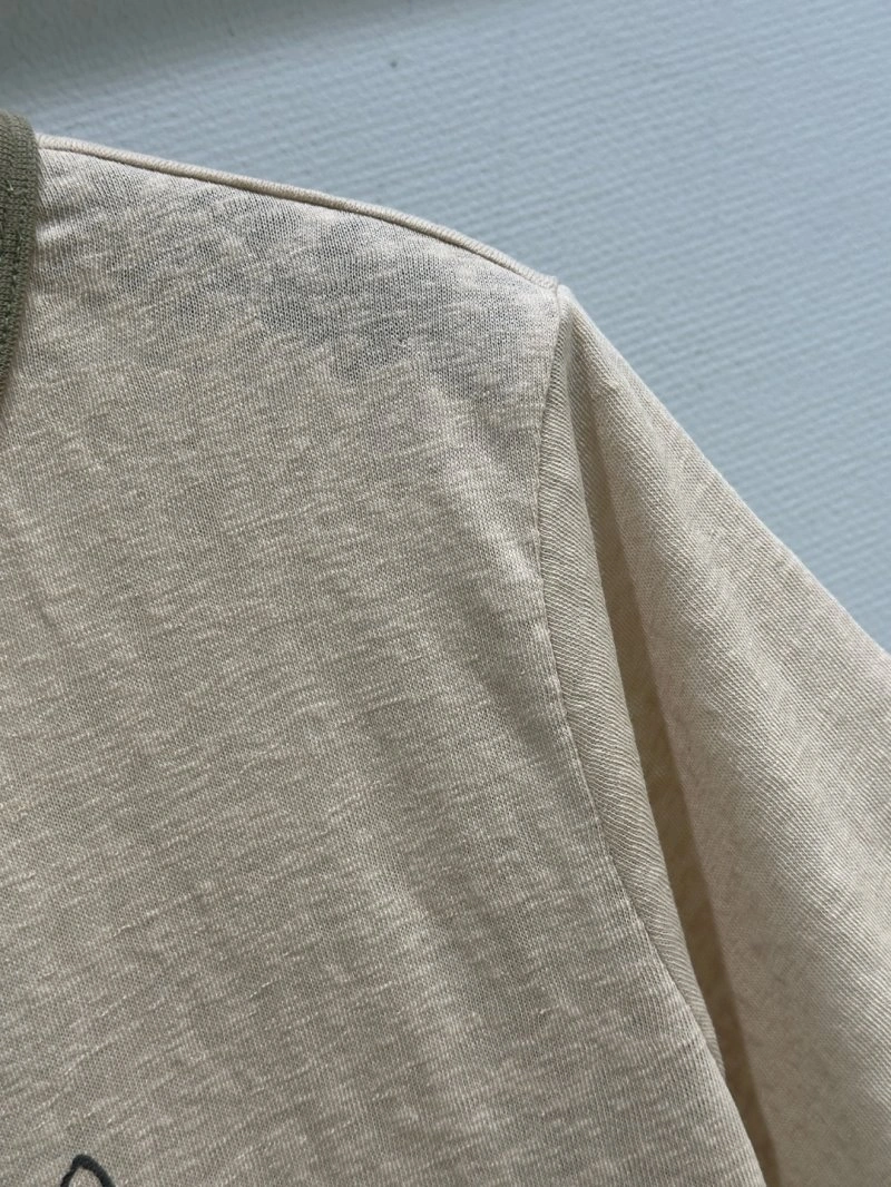 Real Unclassified Brand T-Shirts