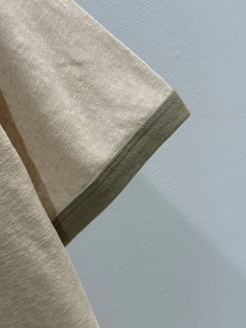 Real Unclassified Brand T-Shirts