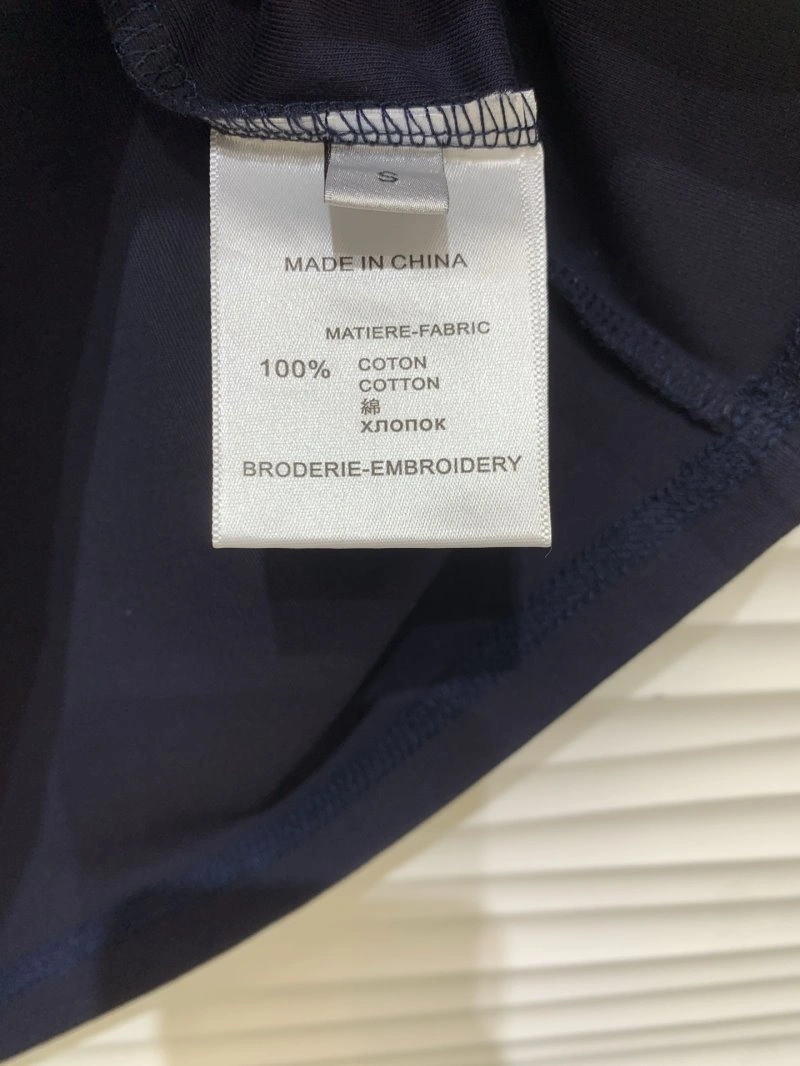 Low-cost Unclassified Brand T-Shirts