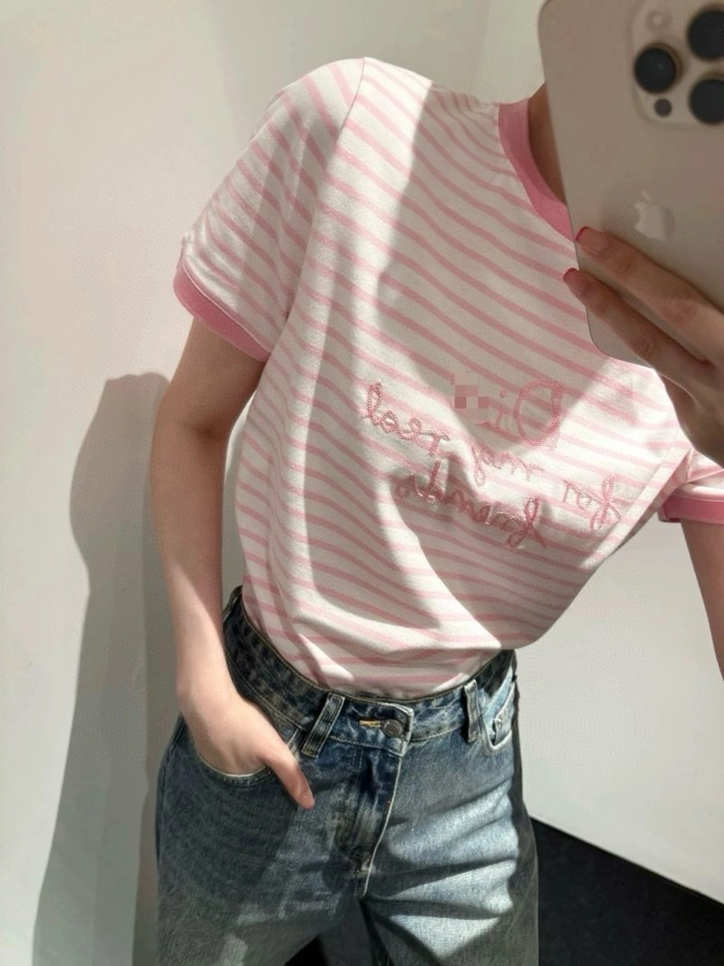 Unclassified Brand T-Shirts