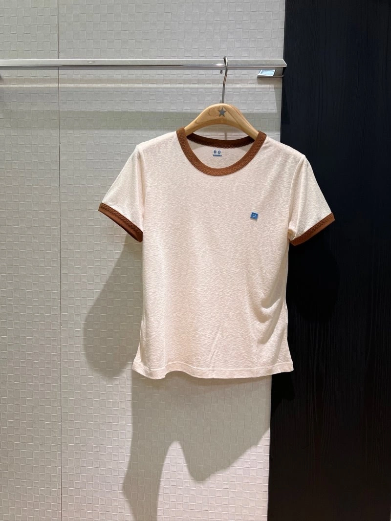 Unclassified Brand T-Shirts