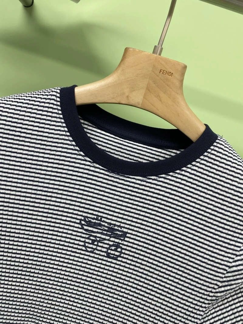 Real Unclassified Brand T-Shirts