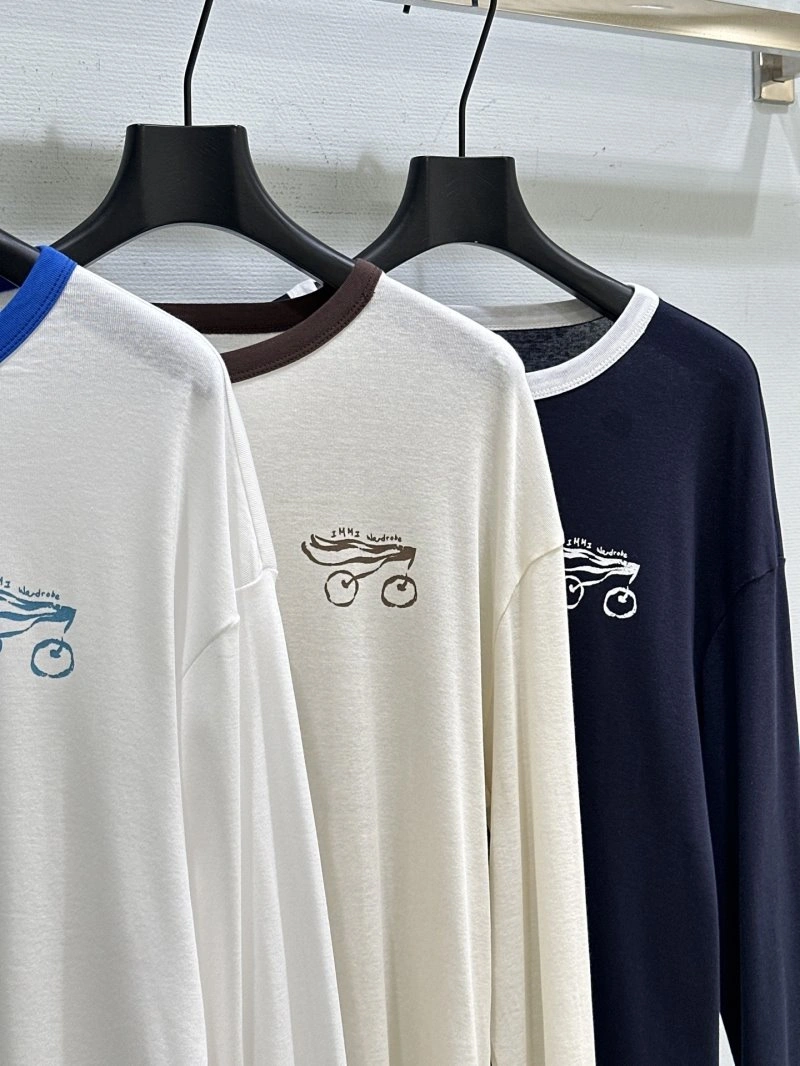 Cut-rate Unclassified Brand T-Shirts