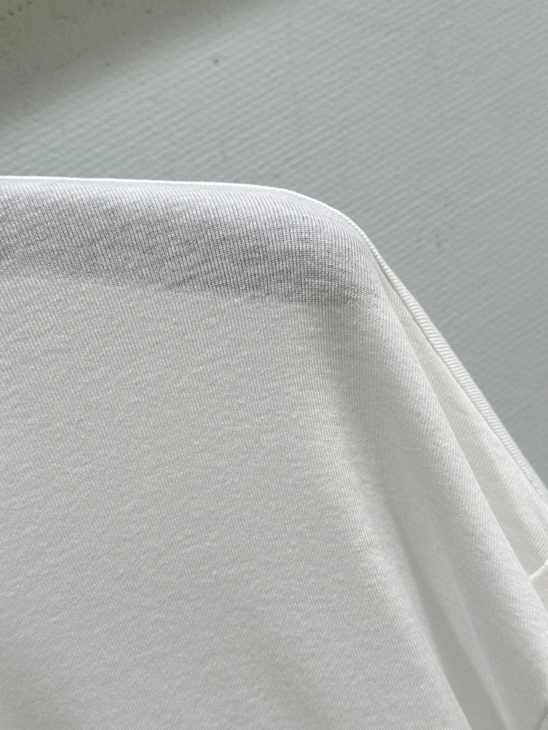 Cut-rate Unclassified Brand T-Shirts