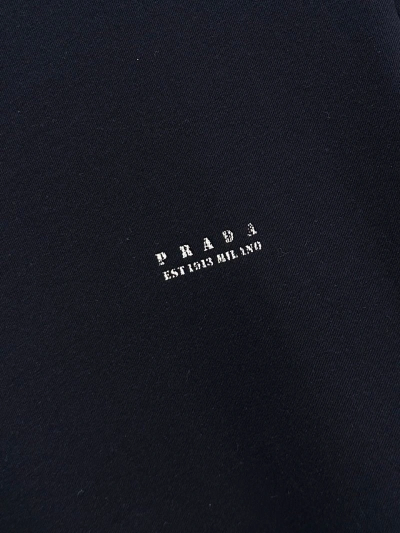 Accurate model Unclassified Brand T-Shirts