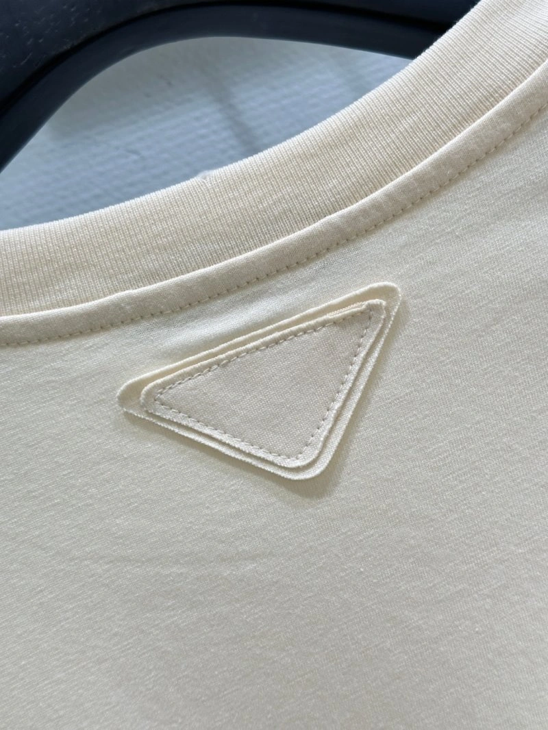 Economical Unclassified Brand T-Shirts