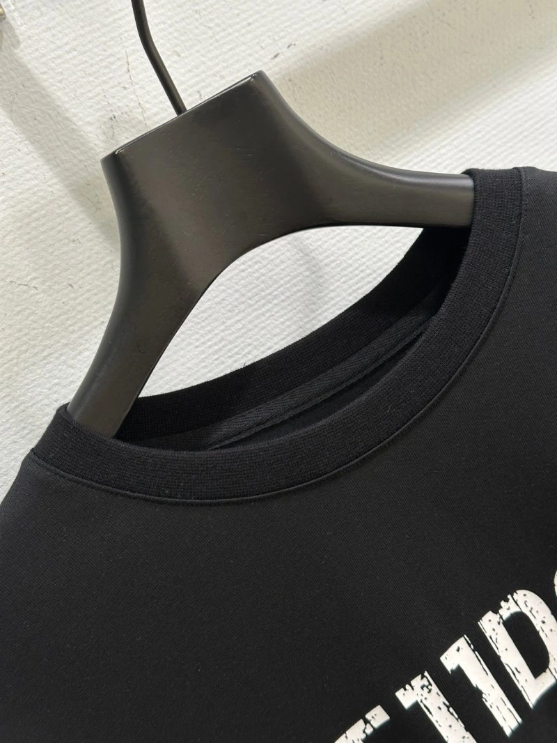 High fidelity Unclassified Brand T-Shirts