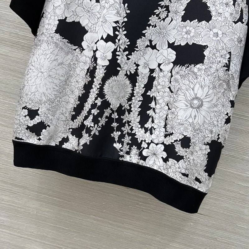 Real Unclassified Brand T-Shirts