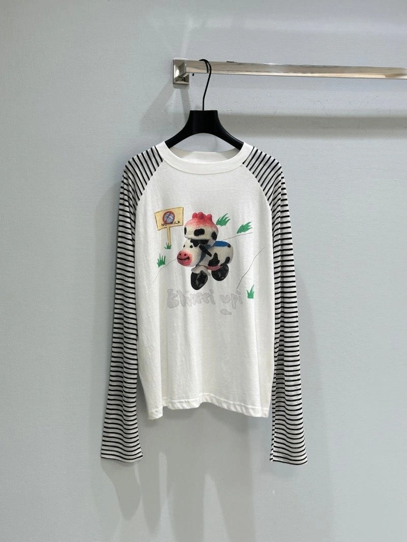 Unclassified Brand T-Shirts