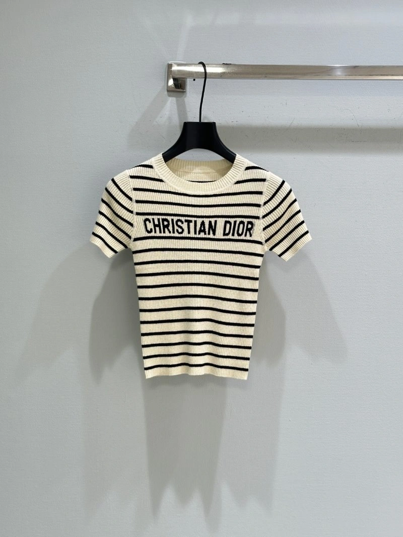 Budget-friendly Unclassified Brand T-Shirts