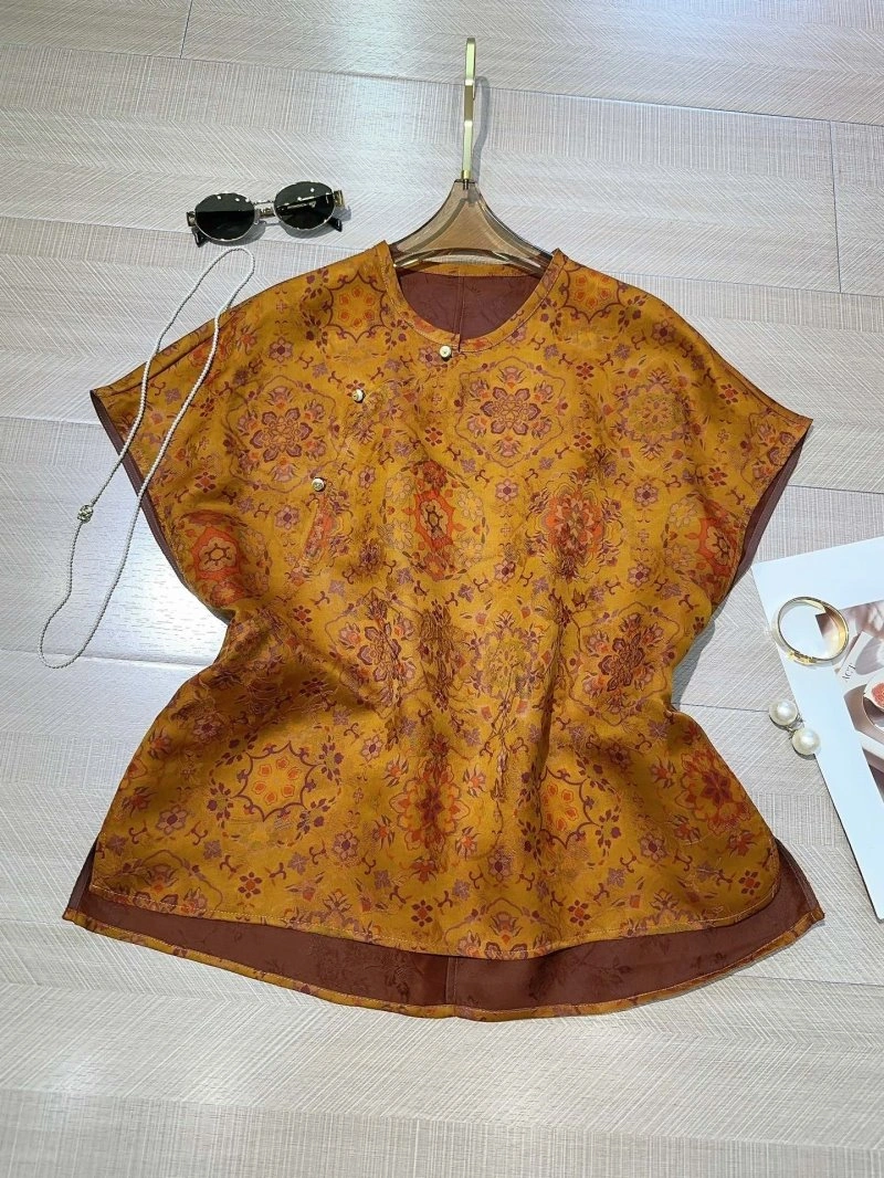 Unclassified Brand T-Shirts