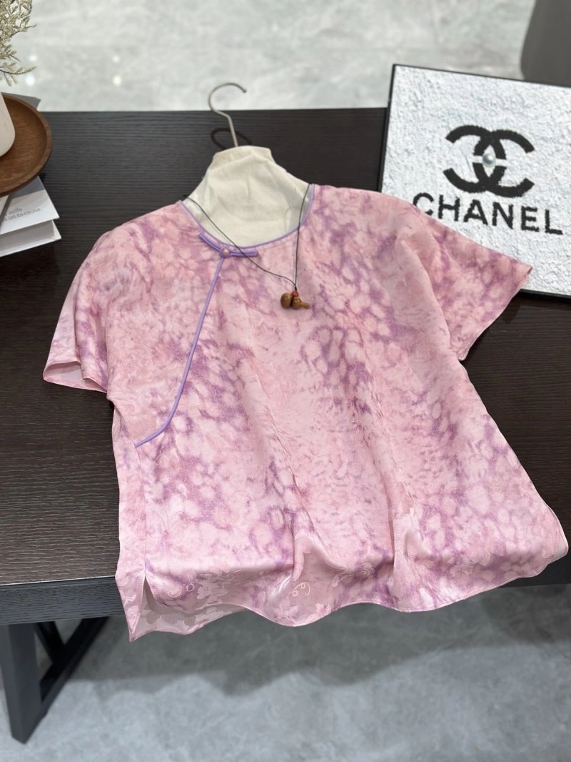 Unclassified Brand T-Shirts