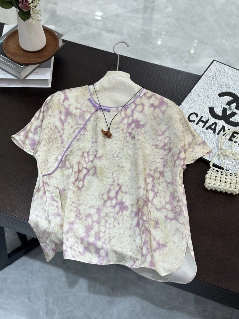 Unclassified Brand T-Shirts