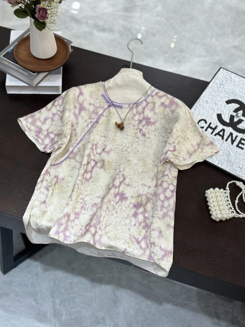 Precise copy Unclassified Brand T-Shirts