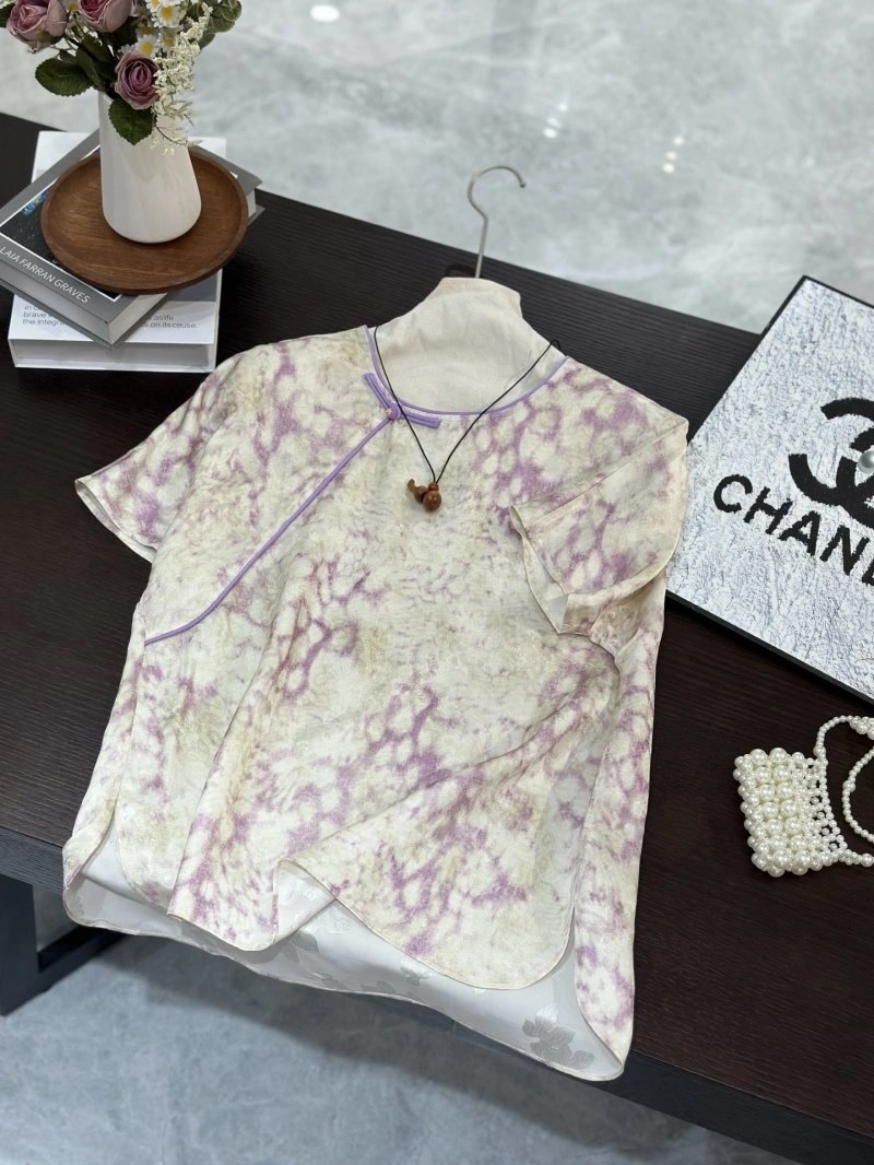 Precise copy Unclassified Brand T-Shirts