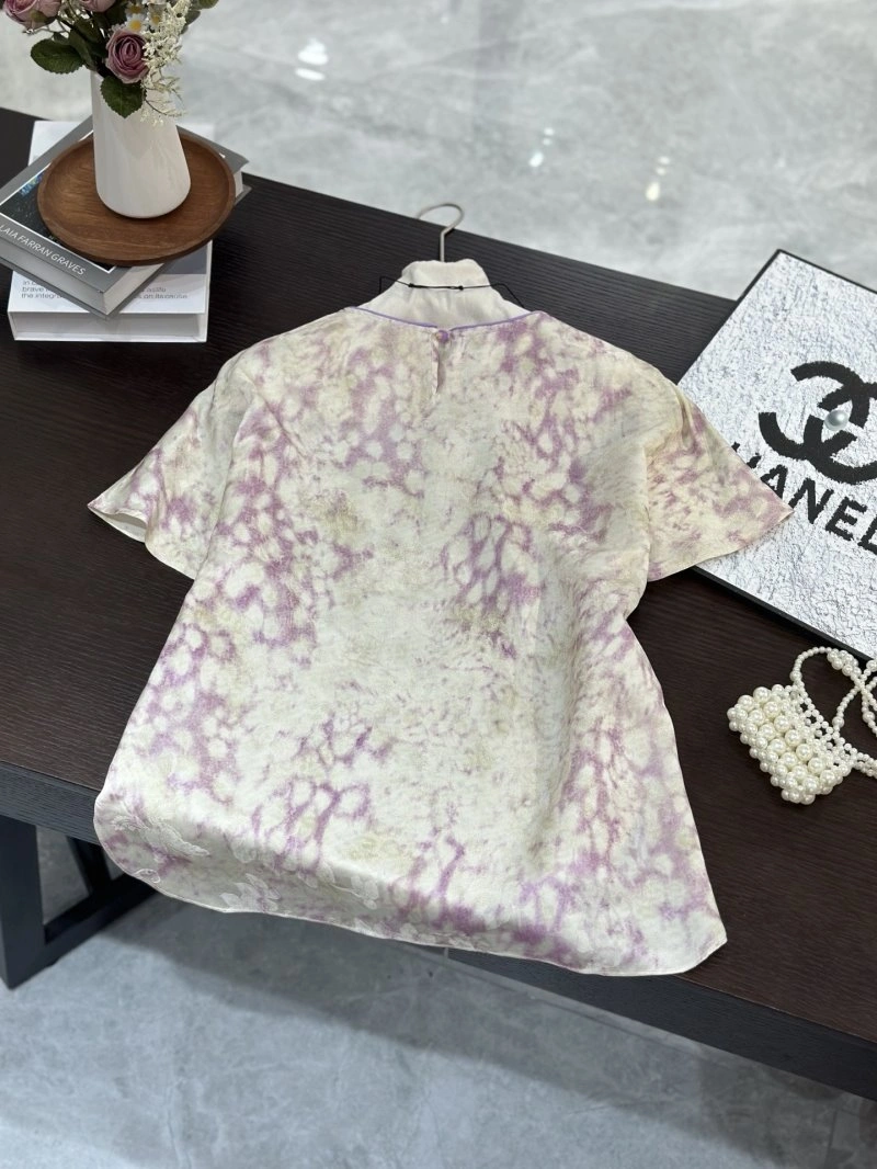 Precise copy Unclassified Brand T-Shirts