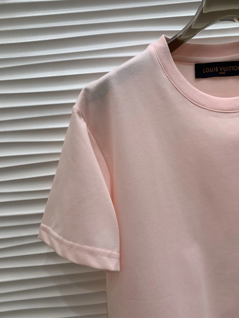 High fidelity Unclassified Brand T-Shirts