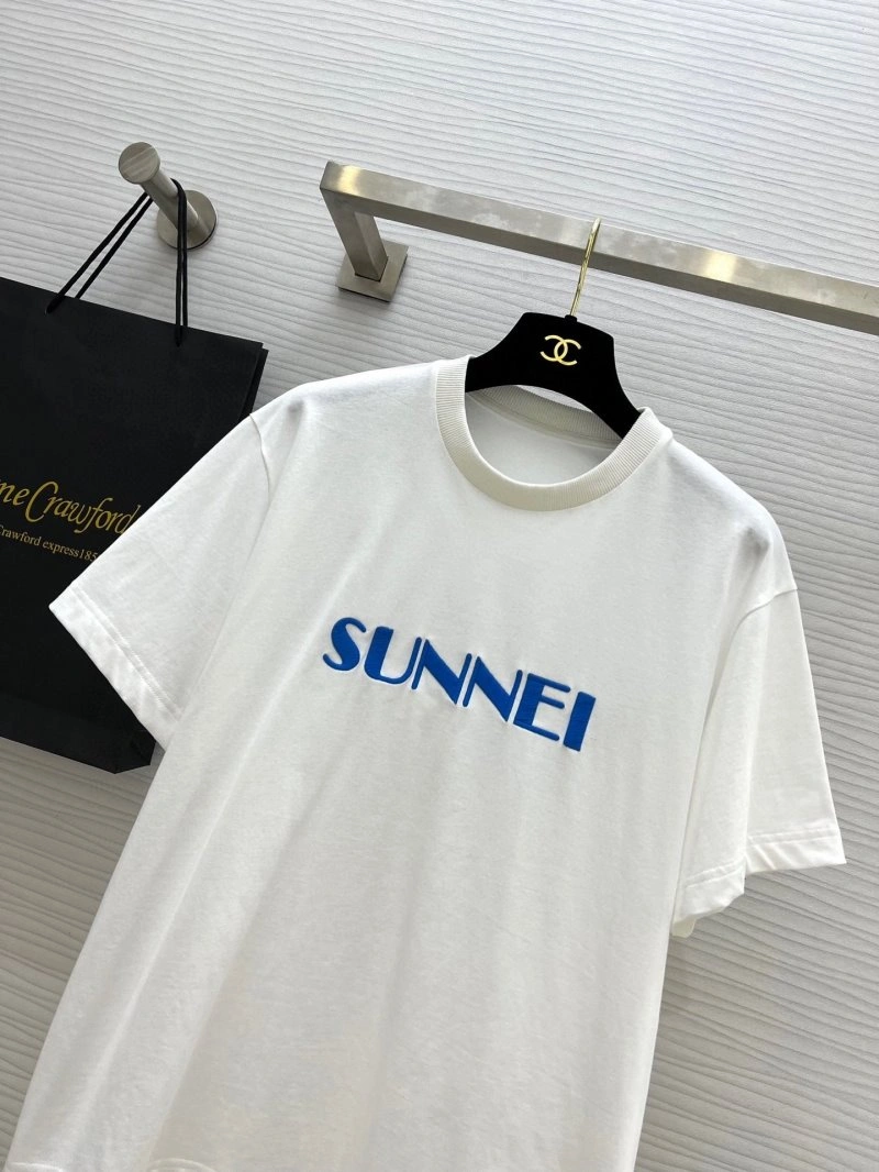 Inexpensive Unclassified Brand T-Shirts