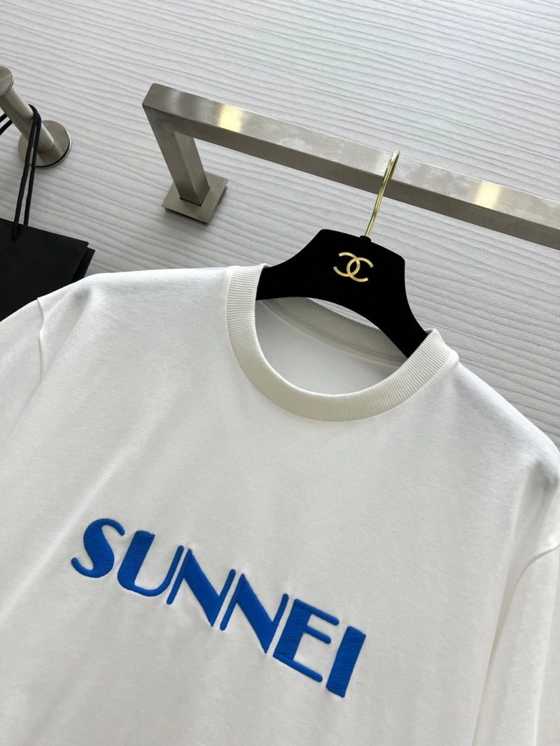 Inexpensive Unclassified Brand T-Shirts