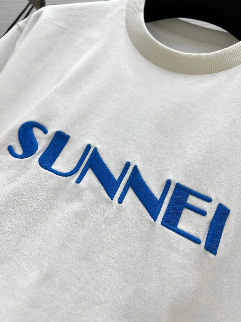 Inexpensive Unclassified Brand T-Shirts